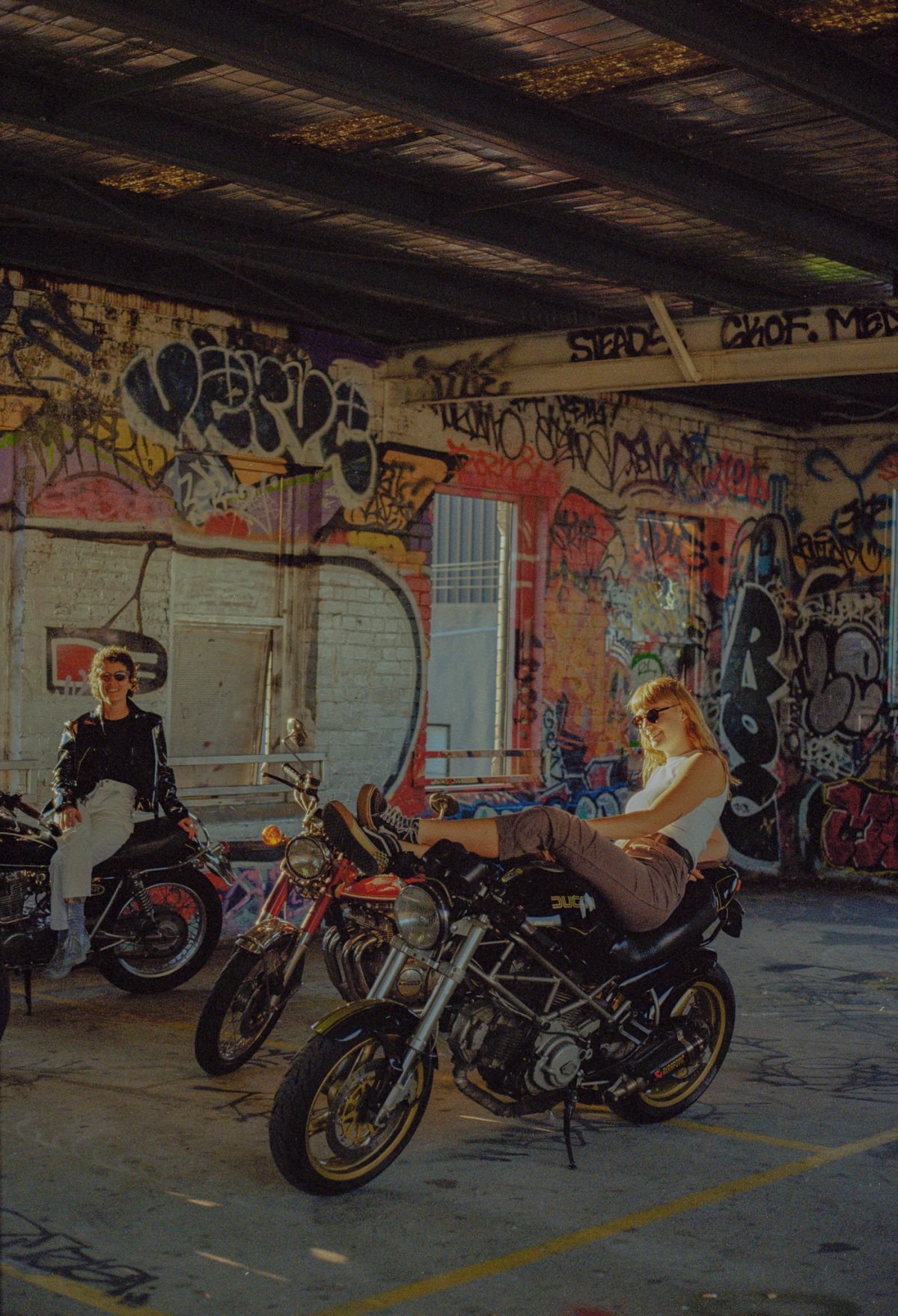 Female motorcycle clubs in Australia: 'Sheilas' photo series - Archer ...
